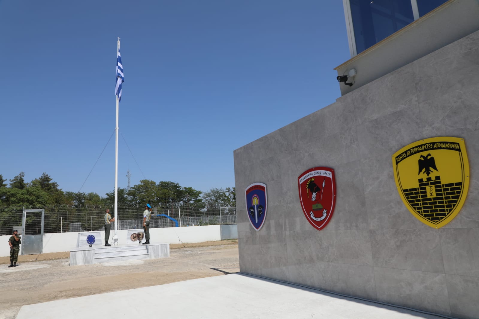 Ένοπλες Δυνάμεις: Ο τεράστιος ιστός Σημαίας στις Καστανιές, το ...