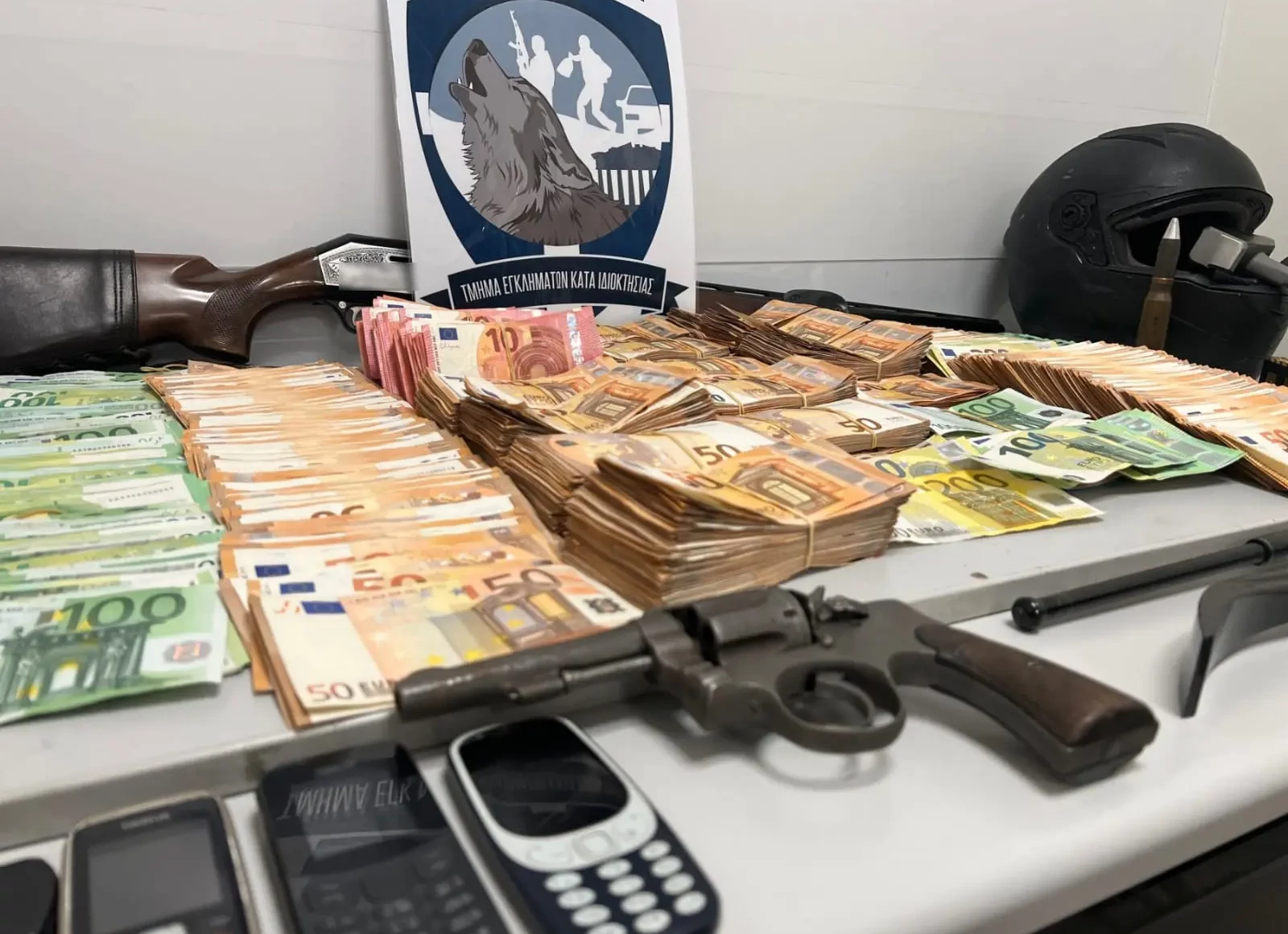 Ληστεία Χρηματαποστολής στο Λαύριο: 6 συλλήψεις και εξιχνίαση της ...